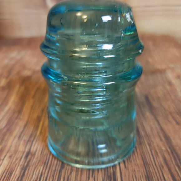 Am Tel & tel Co. | Art | Vintage Am Tel Tel Co Glass Insulator Threaded ...